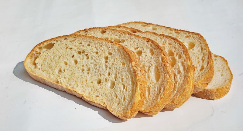 Pan rebanado foto de archivo. Imagen de suave, agua - 123508824