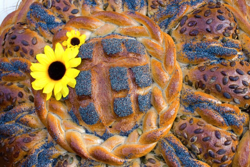 Pan y Flor imagen de archivo. Imagen de fresco, alimento - 6812333