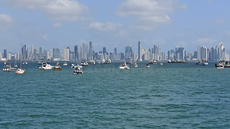 PanamÃ¡ Skyline pacÃ­fico stock image. Image of watercraft - 211868671