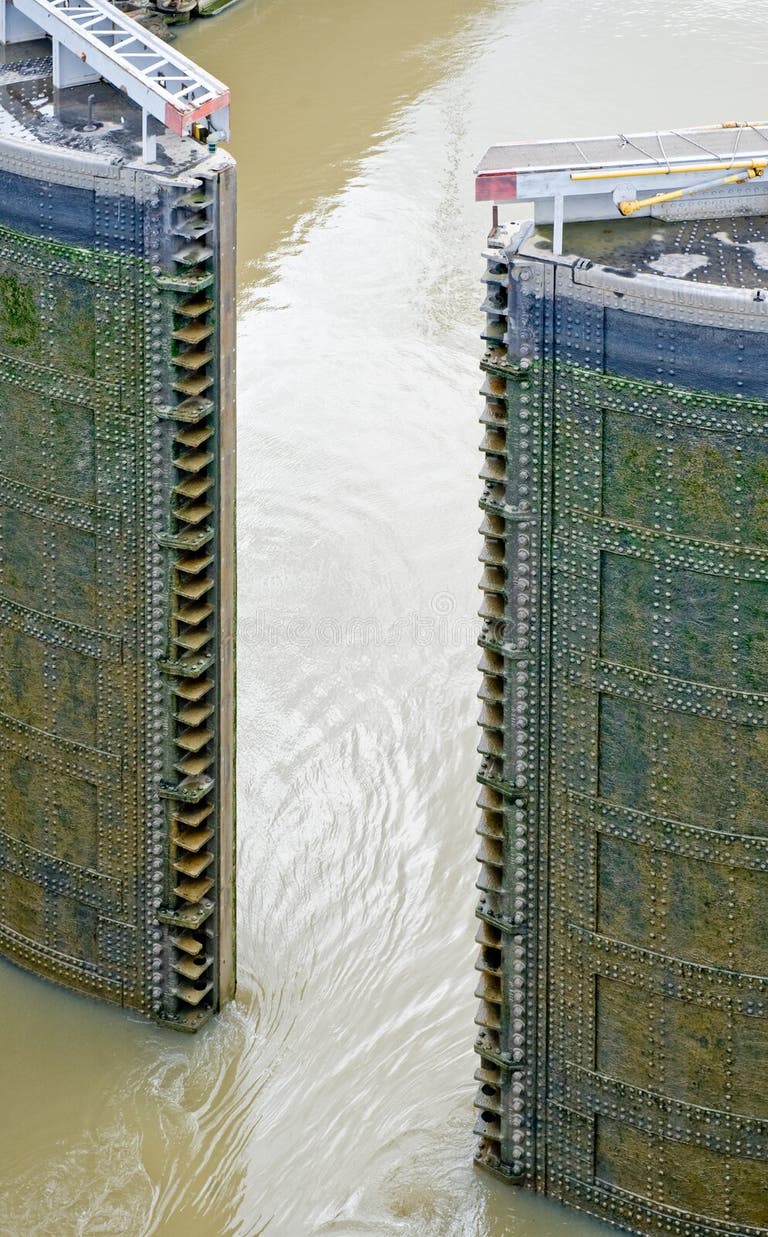 1,650 Shipping Gates Stock Photos - Free & Royalty-Free Stock Photos ...