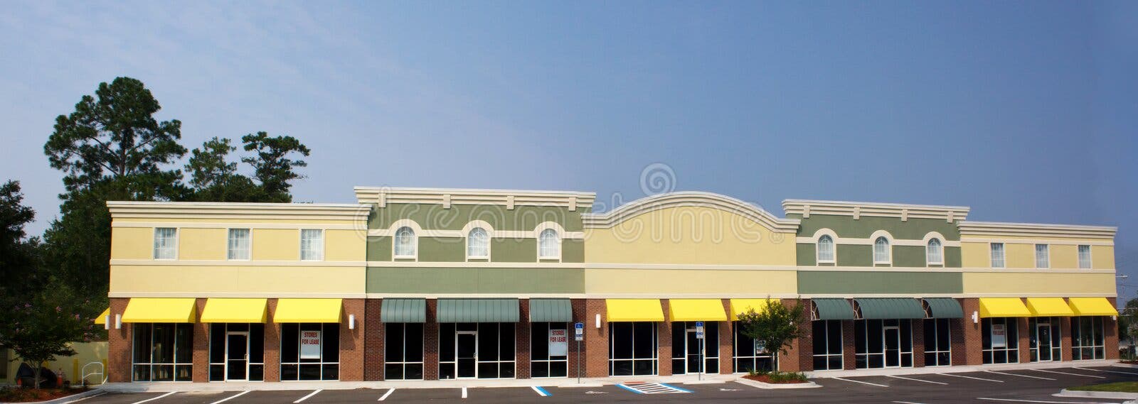 Modern Commercial Strip Mall Stock Image - Image of varied, commerical ...