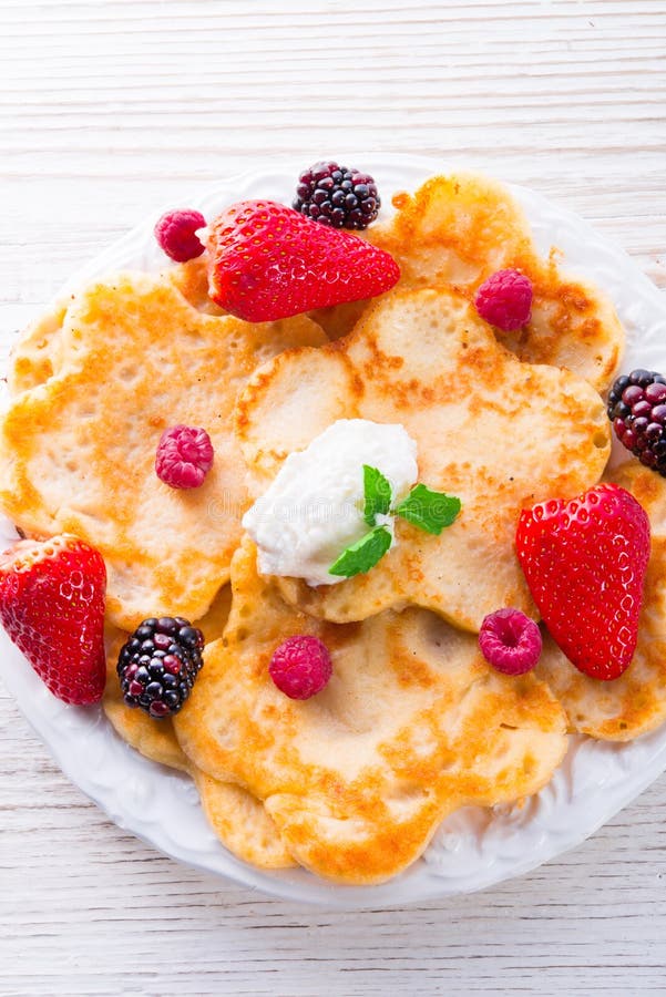 Pancake. Crepes with Berries Stock Photo - Image of bread, fruits: 29621128