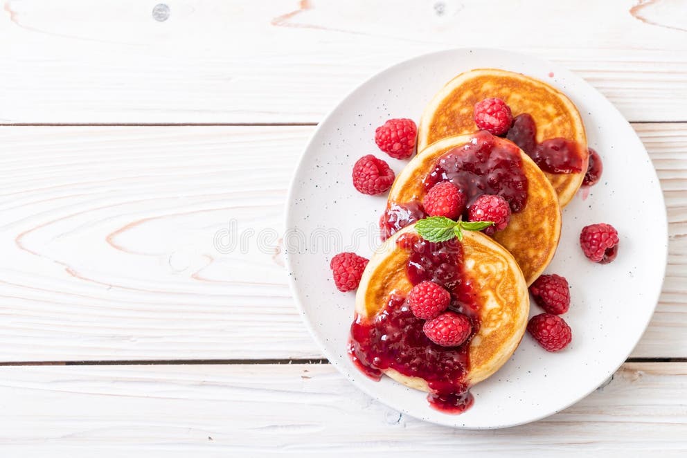 Pancake with Fresh Raspberries and Raspberry Sauce Stock Image - Image of raspberry, sauce ...
