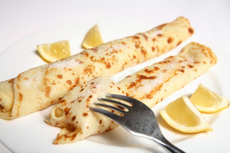 Pancake O Crepe Inglese, Zucchero, Limone E Forcella Fotografia Stock ...