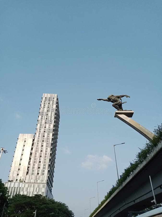 The Pancoran Jakarta Statue Editorial Photo - Image of landscape ...