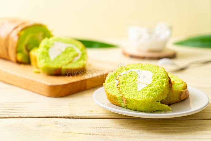Pandan roll cake stock image. Image of pandan, leaf - 160513141