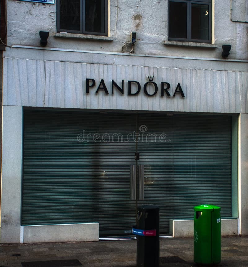 Pandora dublin editorial stock photo. Image of plaza - 351950333