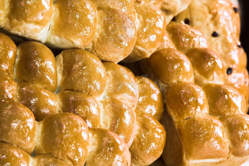 Pane caldo e fresco immagine stock. Immagine di alimento - 30830079