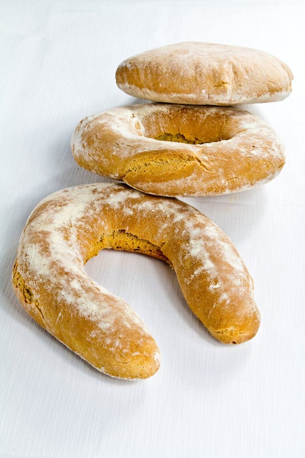 Pane tipico dell'italiano fotografia stock. Immagine di panino - 100807052