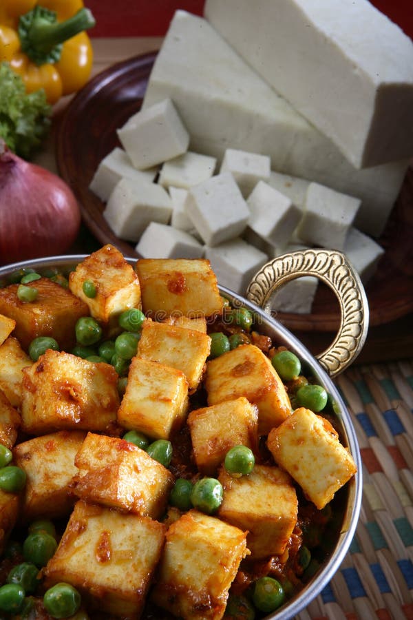 Indian Mutter Paneer In Metal Bowl Stock Photo - Image of onions, food ...