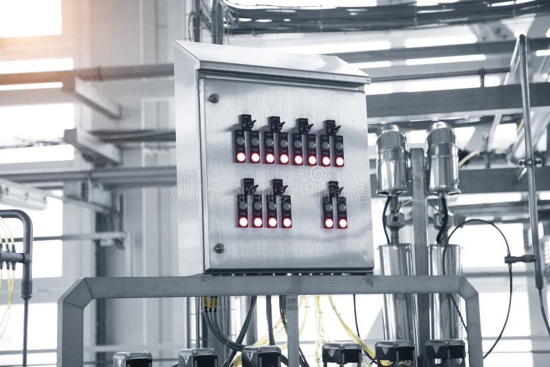 Panel De Control De Equipos En Una Empresa Industrial Foto de archivo ...