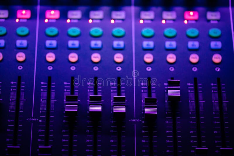 Panel de control de sonido imagen de archivo. Imagen de concierto ...
