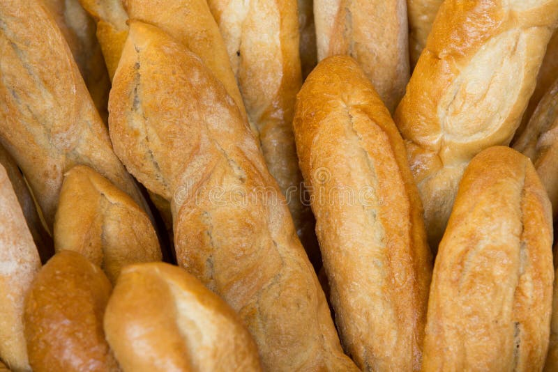 Panes franceses foto de archivo. Imagen de francés, curruscante - 24077082