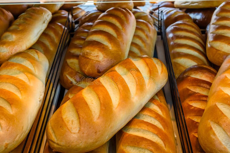 Panes largos imagen de archivo. Imagen de pasta, entero - 2901379