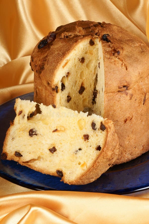Panettone - Italian Christmas Stock Image - Image of sweet, sugar: 3333155