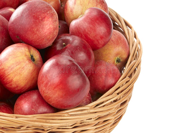 Panier Avec Les Pommes Rouges - 2 Image stock - Image du produit, brun ...