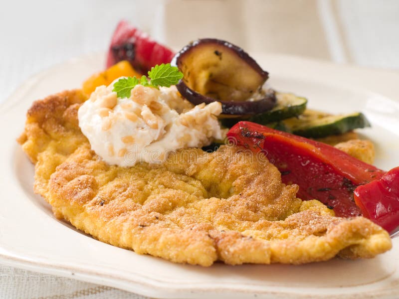 Paniertes Fleisch stockbild. Bild von essen, schnitzel - 30018667