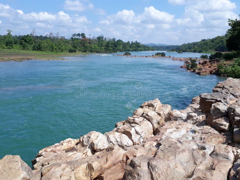 River Picnic Area in Late Autumn Stock Image - Image of grass, area ...