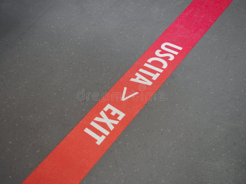 Panneau de sortie uscita image stock. Image du signe - 244129449