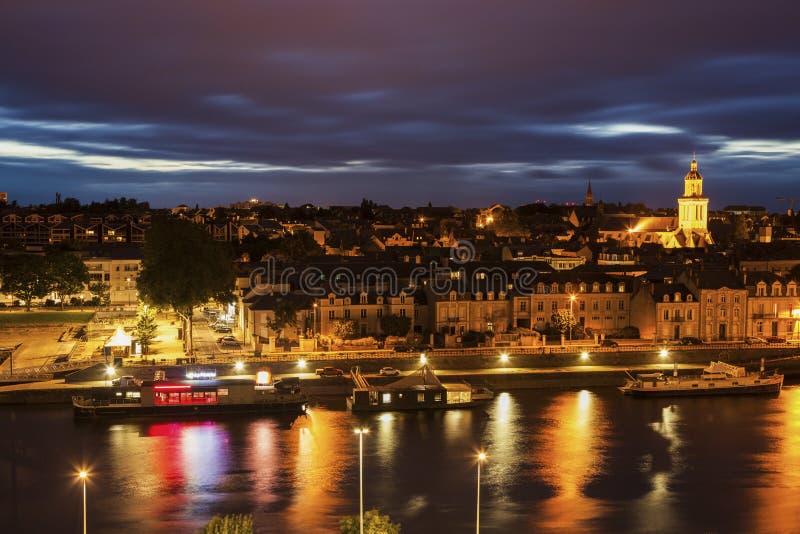 Photos de Panorama Angers La Nuit - Photos de stock gratuites et libres ...