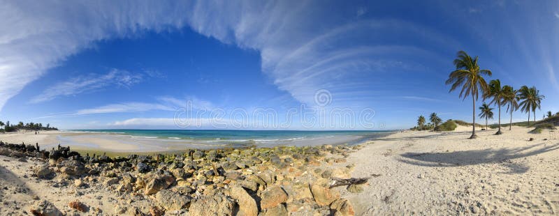 Panorama Da Praia De Santa Maria, Cuba Imagem de Stock - Imagem de ...