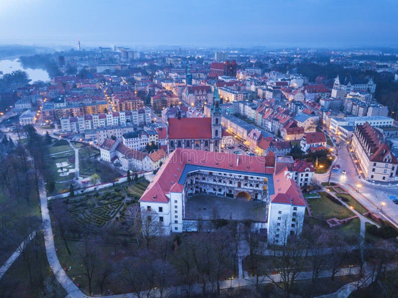 Panorama de bronha foto de stock. Imagem de arquitetura - 181960498
