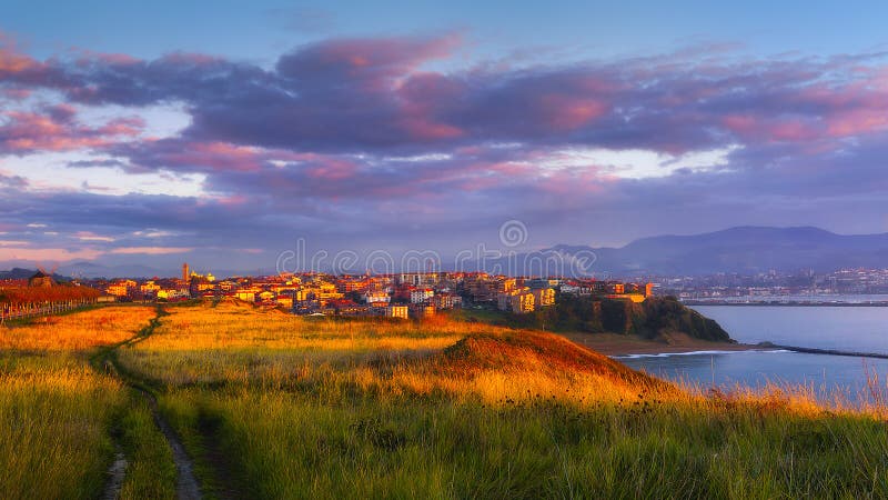 Panorama De Guecho En La Puesta Del Sol Imagen de archivo - Imagen de ...