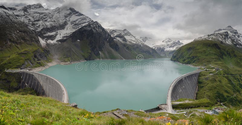 Panorama De La Presa Superior 1, Stauseen, Austria De Kaprun Foto de ...