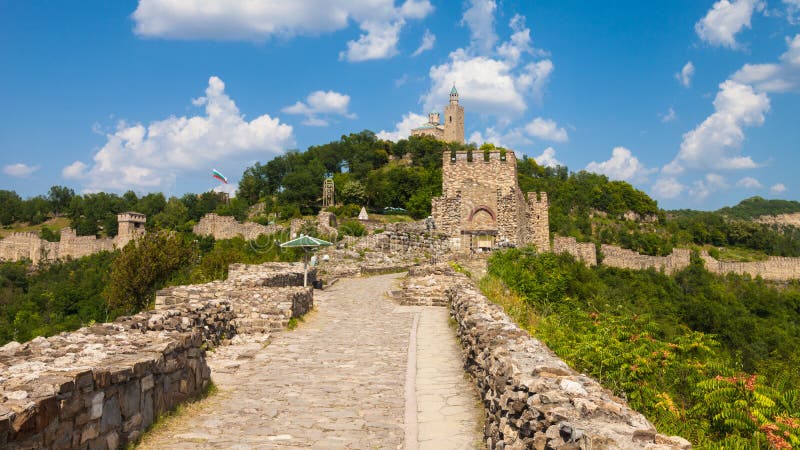 Forteresse De Tsarevets Dans Veliko Turnovo, Bulgarie Image stock ...