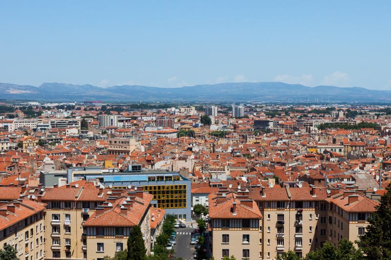 Panorama De Ville Des Constructions De Perpignan Image stock - Image du ...
