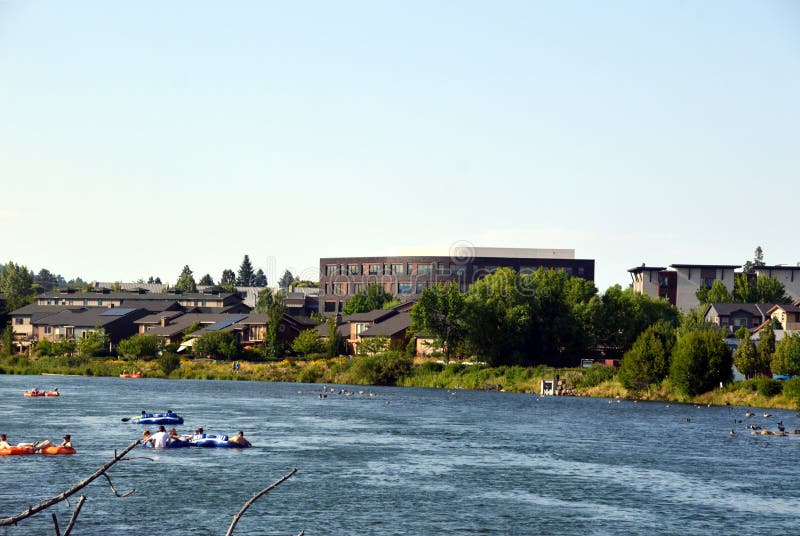 Panorama at the Deschutes River in the Town Bend, Oregon Editorial ...