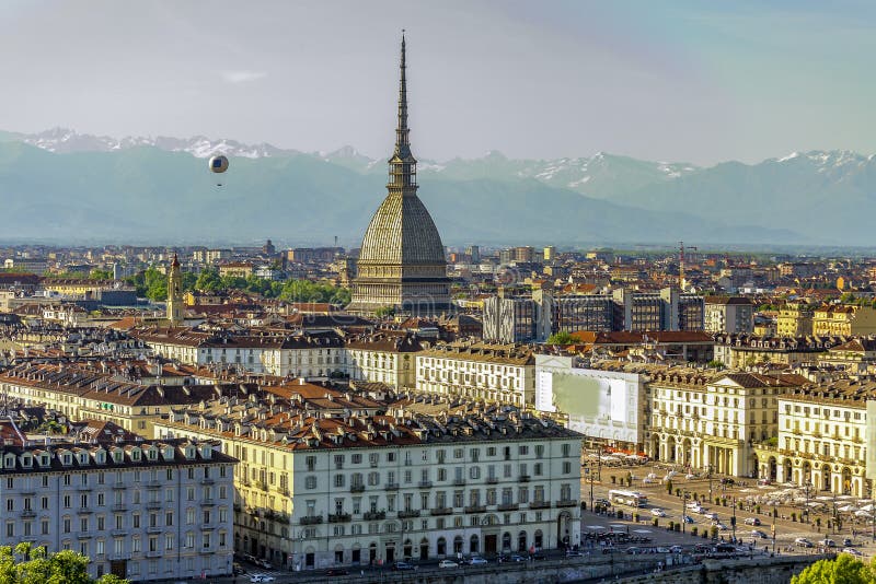 Panorama Di Torino Piemonte, Italia Immagine Editoriale - Immagine di ...