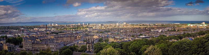 Panorama of Edinburgh stock image. Image of district - 77438619