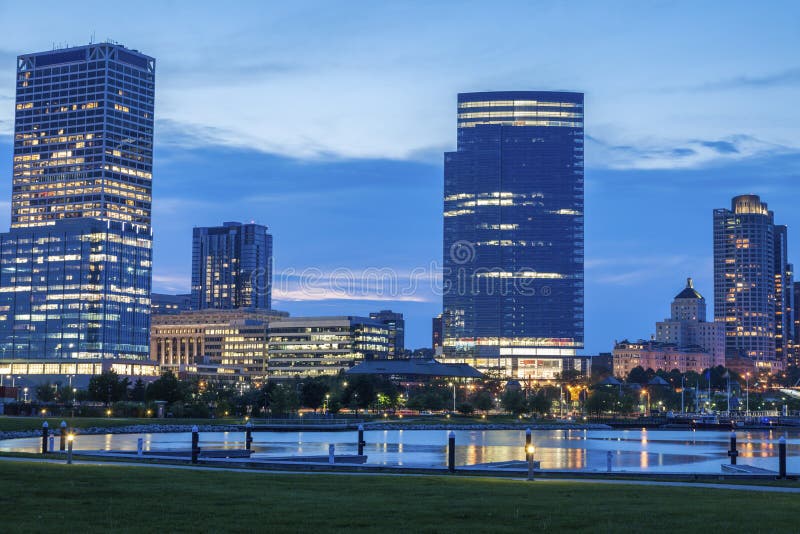 Panorama of Milwaukee at Night Stock Image - Image of dusk, landmark ...