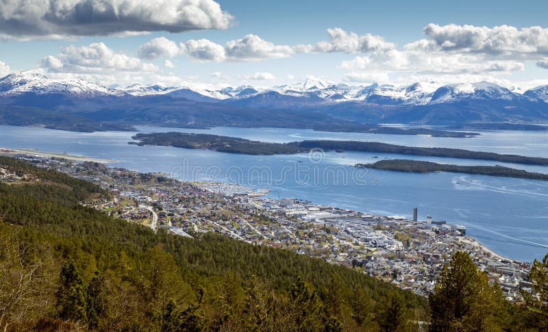 Harbor in Molde, South-Norway Editorial Photography - Image of jdanne ...