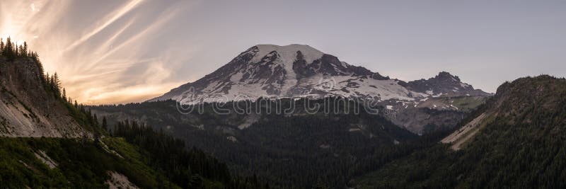 Panorama of Mount Rainier at Sun Set from Stevens Canyon Road Stock ...