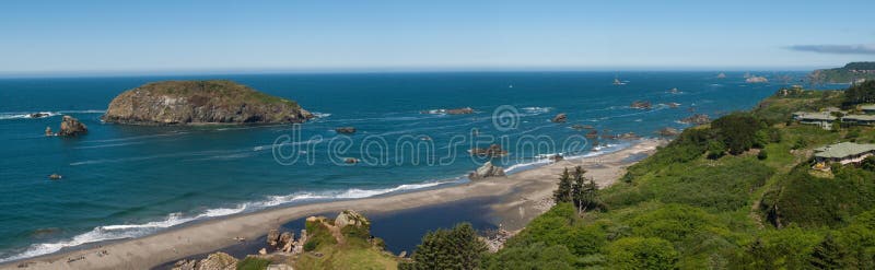 Panorama - Ocean Coast Line Stock Photo - Image of house, harris: 26504320