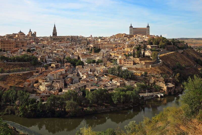 Stad Van Toledo Een Unesco-plaats Van De Werelderfenis in Spanje Stock ...