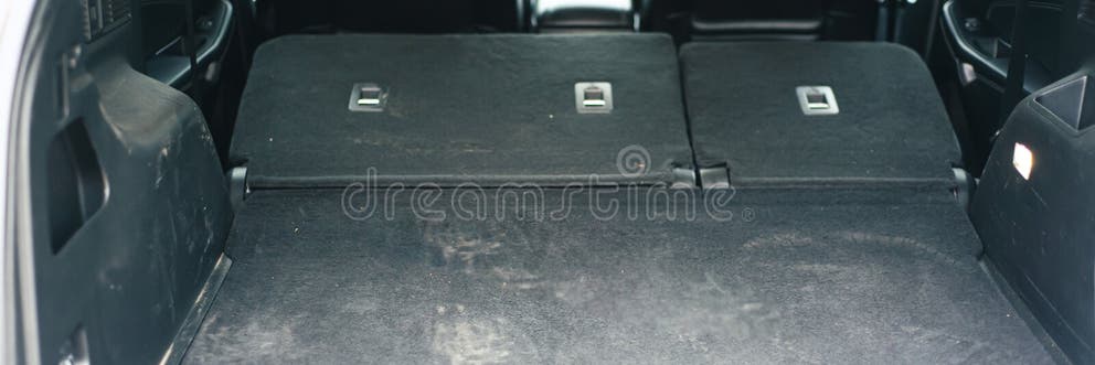 Panorama View Folding Back Seats on Crossover SUV for Cargo Space ...