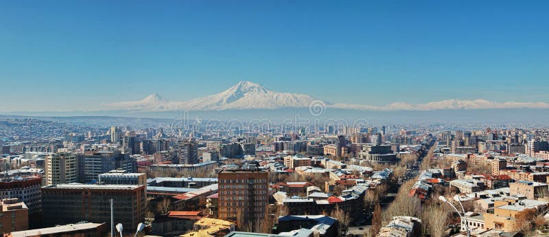 Panorama von Eriwan-Stadt stockbild. Bild von tourismus - 34644725