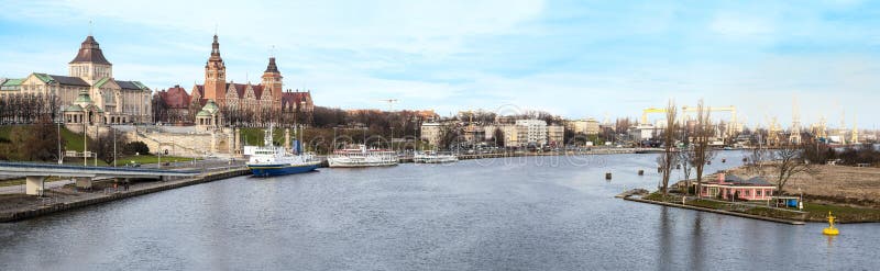 Panoramablick Von Szczecin (Stettin), Polen. Stockfoto - Bild von ...