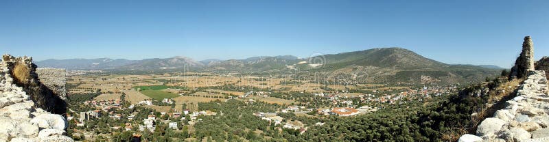 Panoramakasteel Bechin in Milas, Turkije Stock Foto - Image of ...