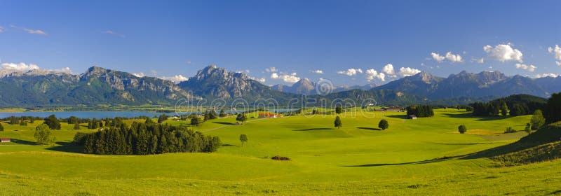 Ländliche Landschaft Des Panoramas Im Bayern Stockbild - Bild von sonne ...