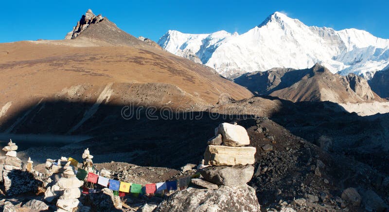 Panoramatic View of Cho Oyu Stock Image - Image of hike, nepaly: 28472139