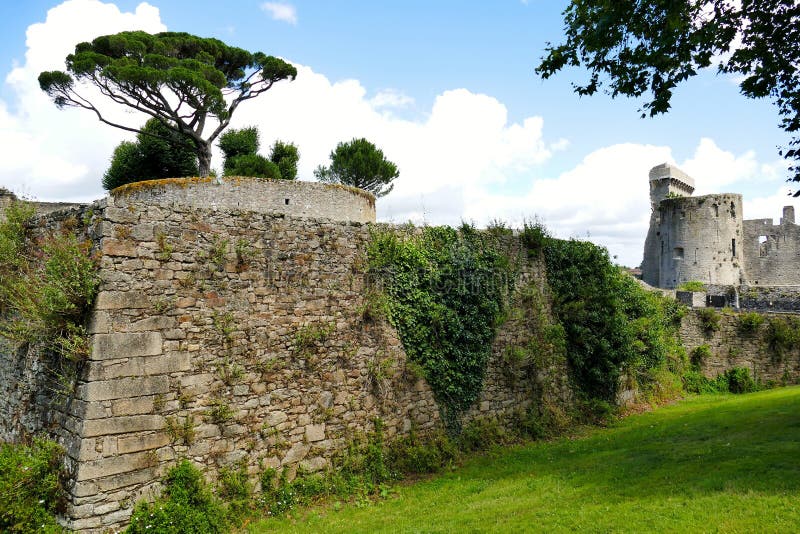 The Ramparts and Towers of the Castle of Clisson Stock Image - Image of ...