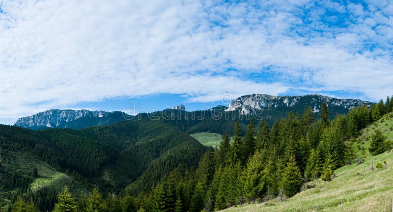 Hasmas mountains stock image. Image of green, line, hasmas - 29903749