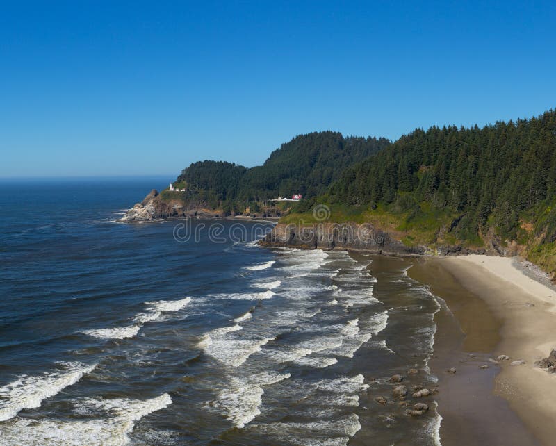 View of the Oregon Coast Line Stock Image - Image of cliff, water: 99479531
