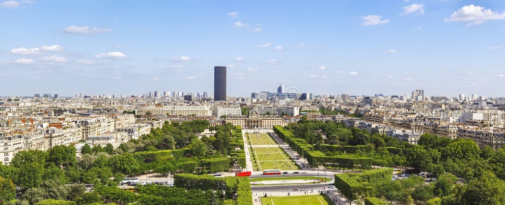 A Panoramic View of Paris Captures the Sprawling Champ De Mars Park ...