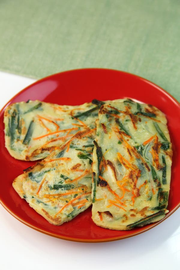 Panquecas Coreanas De Kimchi Foto de Stock - Imagem de vegetal, bolo: 77081858