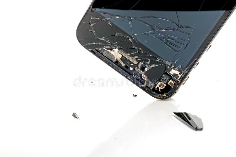 Smartphone roto pantalla foto de archivo. Imagen de roto - 126010444